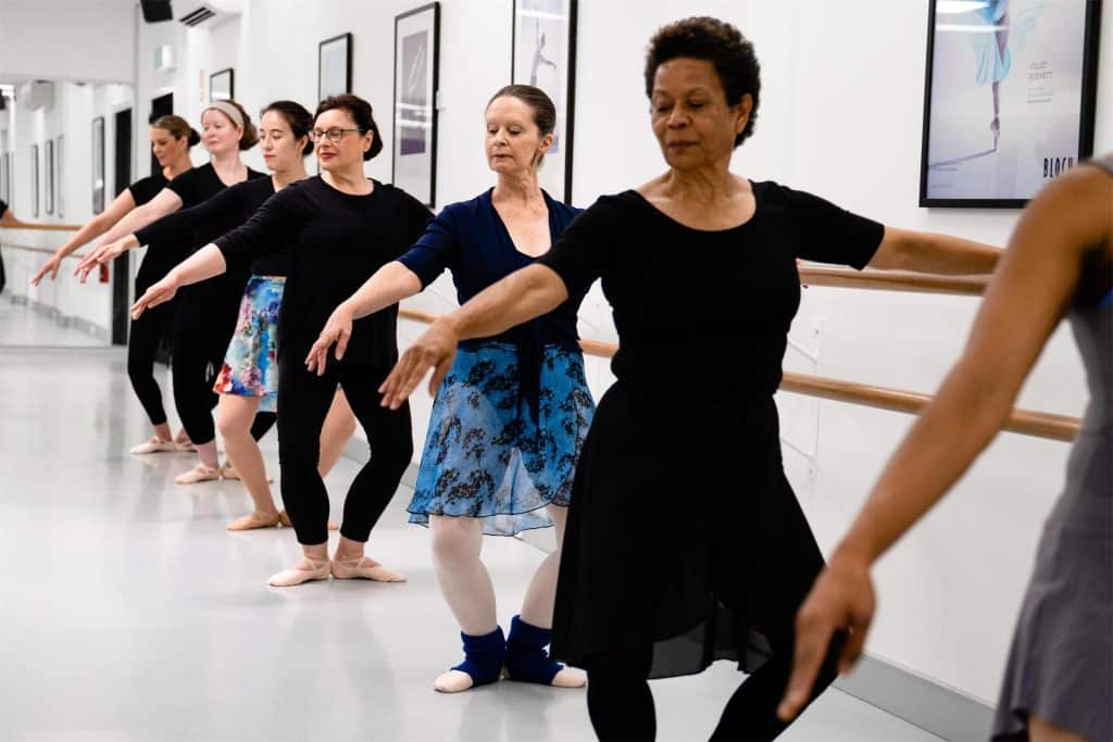 Beginner Adult Ballet Classes - Elancé Adult Ballet School
